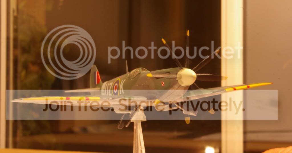 Matchbox 1/72 Spitfire Mk.IX --Gotowy!-- - FINISHED - Page 3 - Less ...
